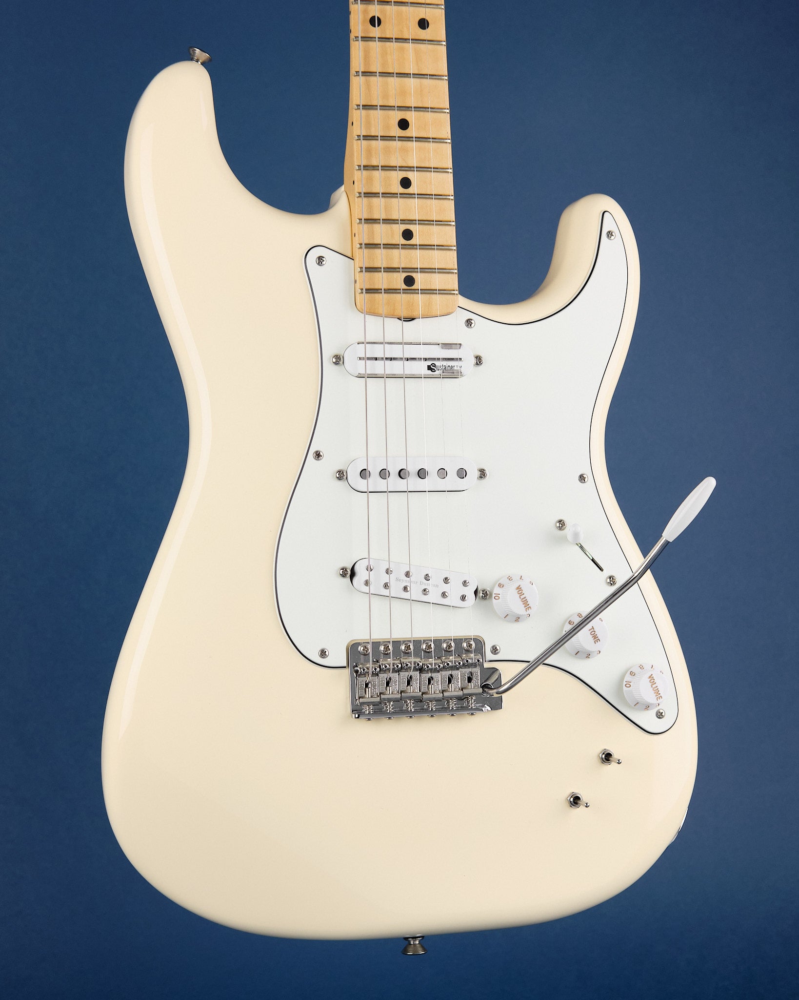 2025 Fender EOB Sustainer Stratocaster Olympic White – Replay Guitars