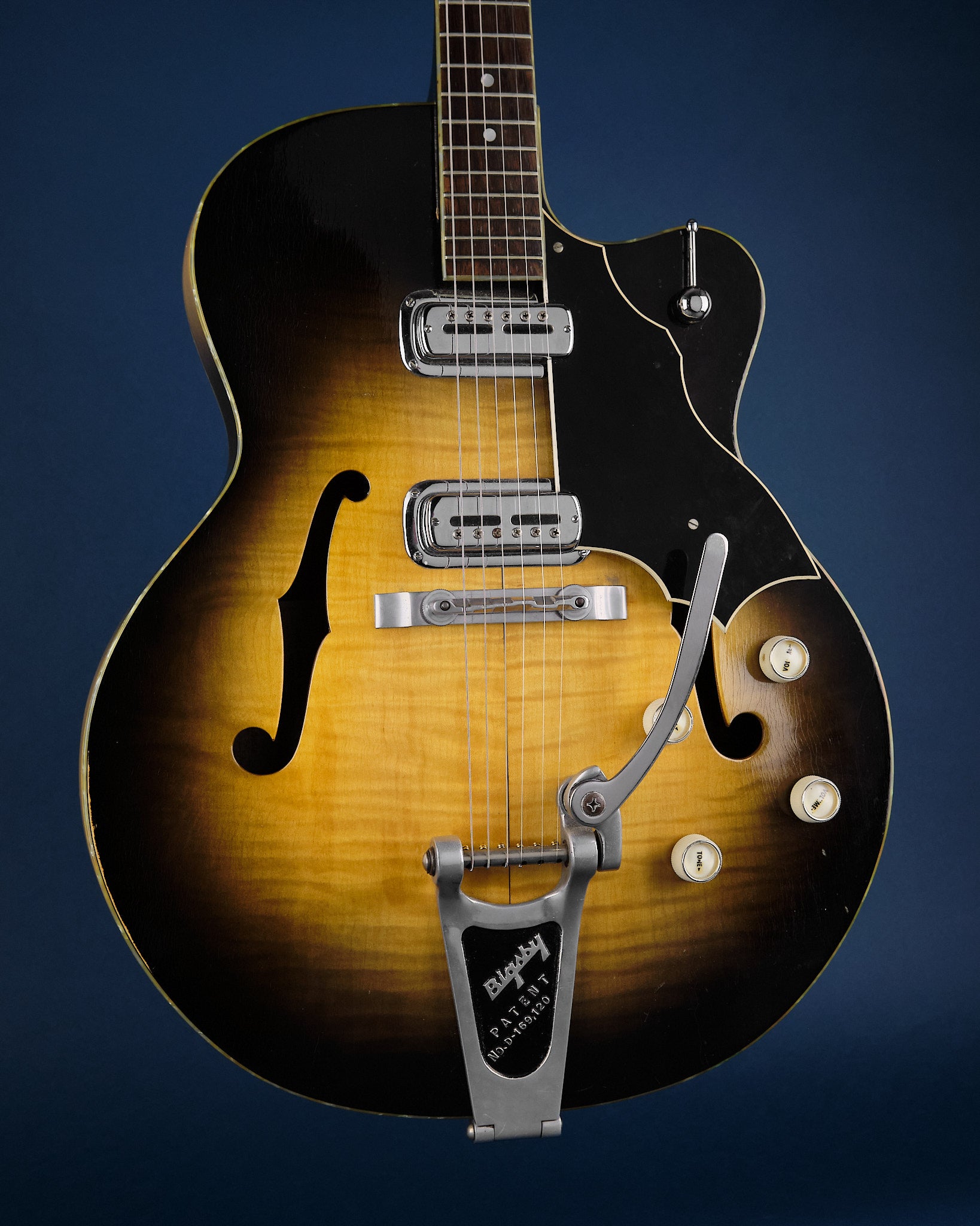 1960s Maton Supreme EG-240A Sunburst – Replay Guitars