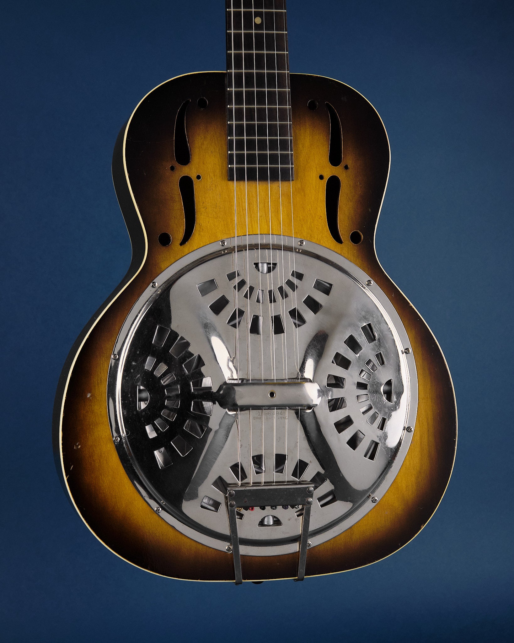1930s Dobro Model 25 Round Neck Sunburst – Replay Guitars